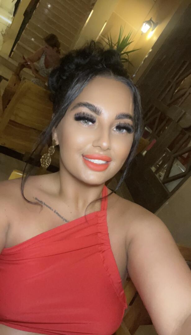 FINDOM Goddess Armani 's Official Social Fan Page | LoyalFans