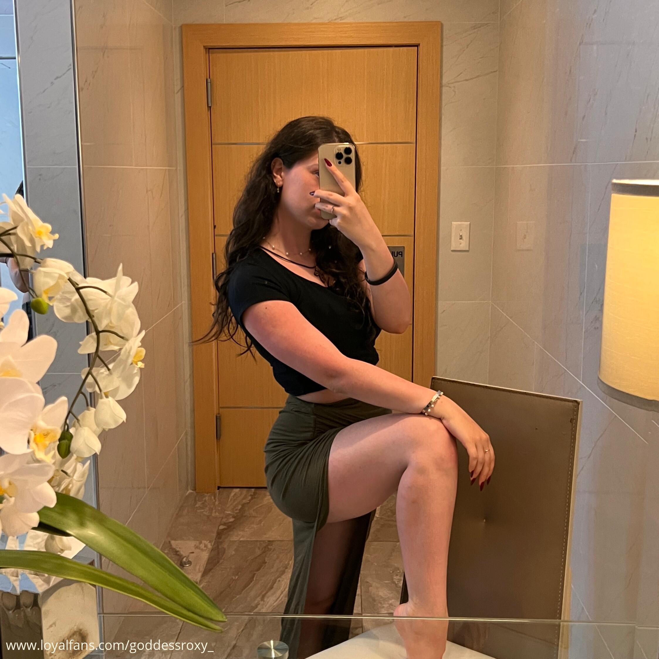 Goddess Roxy Findom's videos and clips | Official account | LoyalFans