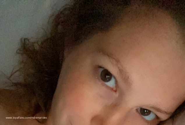 Just a few photos of me. 😘🥰😘🥰 - Roberta rides Official Photos | LoyalFans