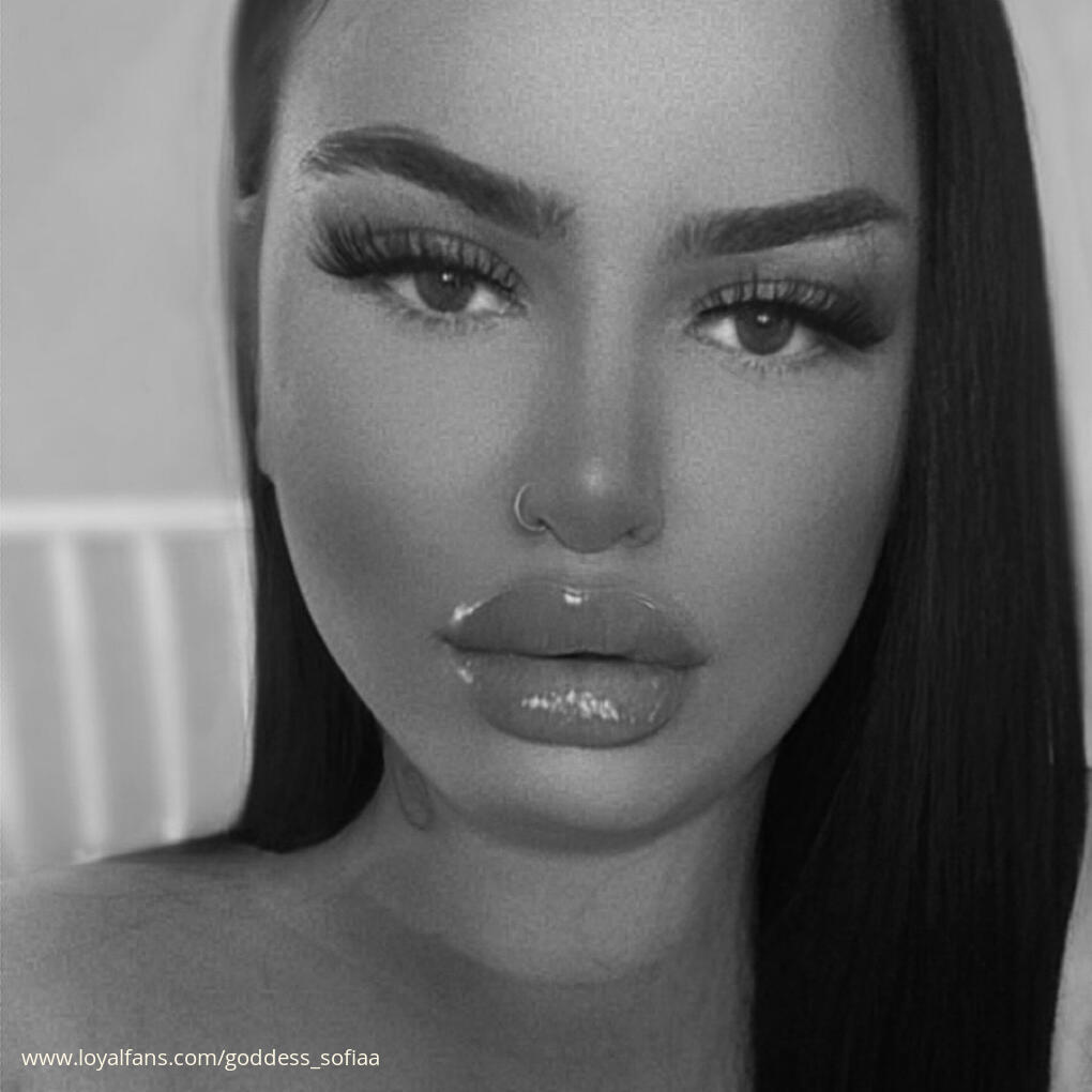 Goddess_Sofiaa’s Official Social Fan Page | LoyalFans