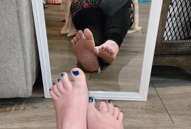 Nothing like relaxing at the beach and digging you're toes in the sand ...