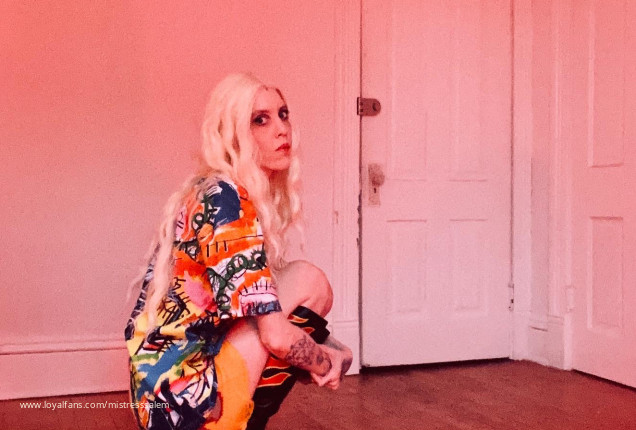 Why now Mistress? - Domina Salem Tate Fetish Goddess Freaky Princess ...