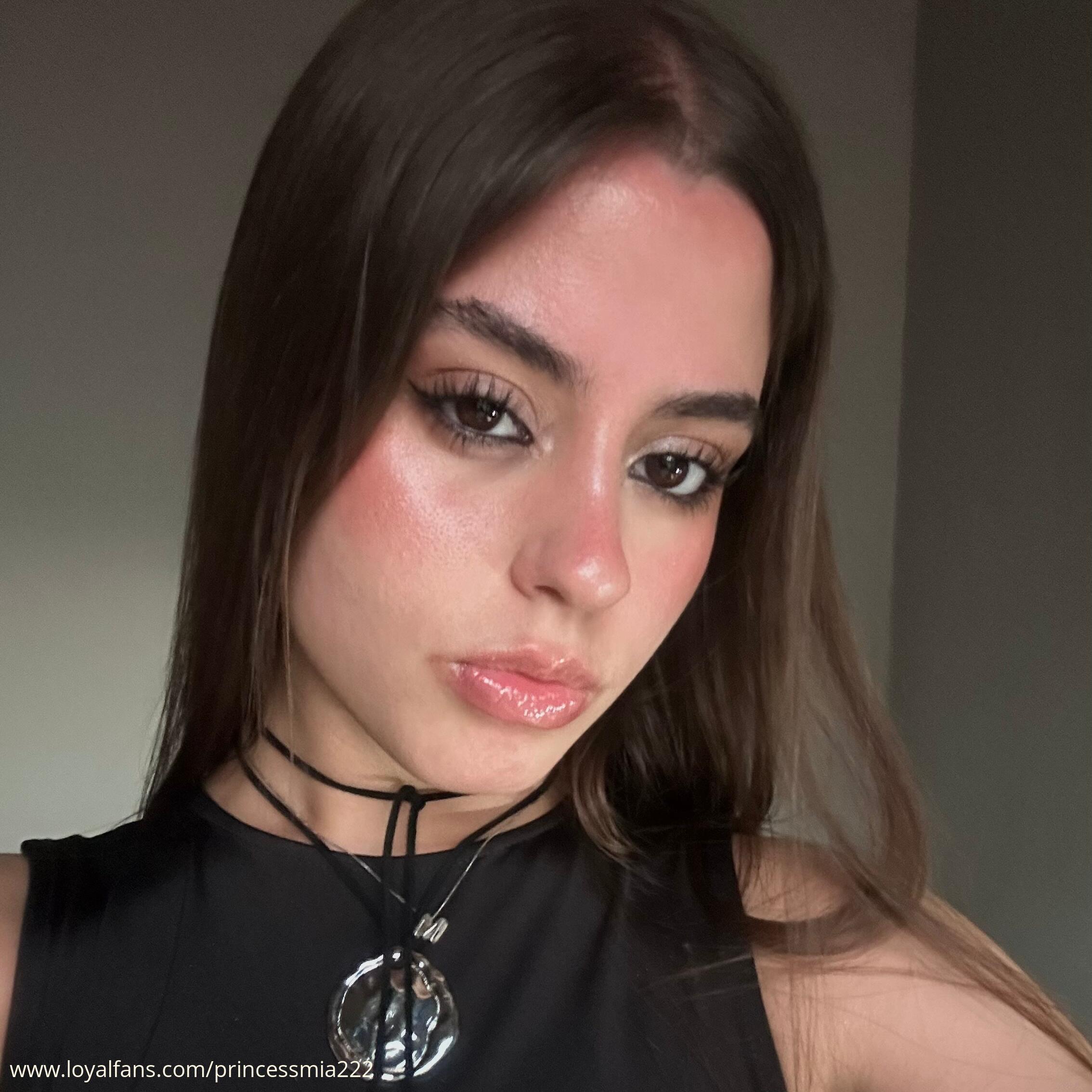 Princess Mia findom’s Official Social Fan Page | LoyalFans