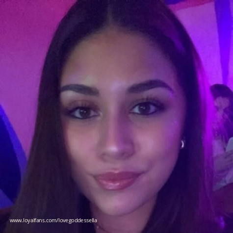 devoted2ella’s Official Social Fan Page | LoyalFans