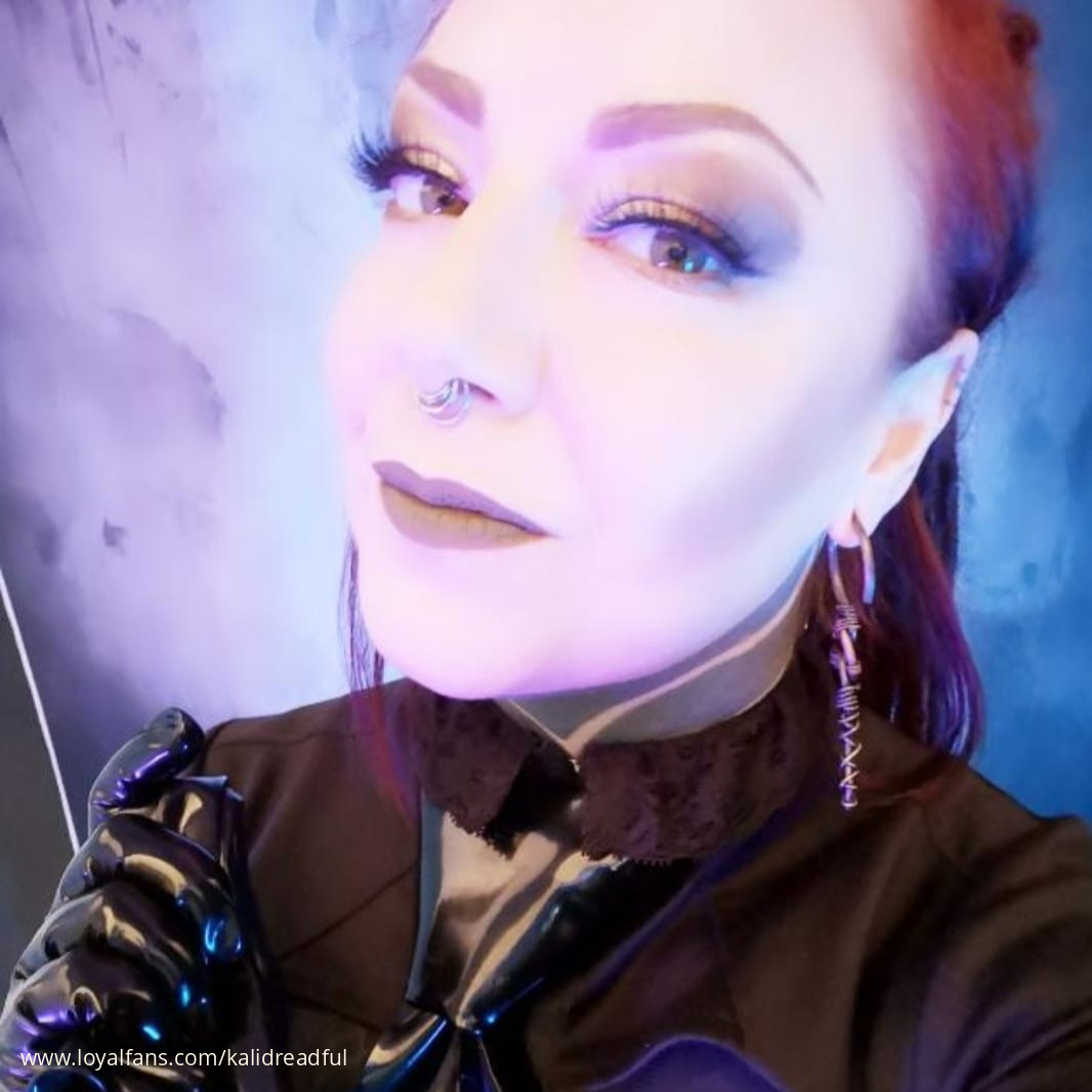 Watch and Buy Videos from the Official Video Store of Mme Kali Dreadful | LoyalFans