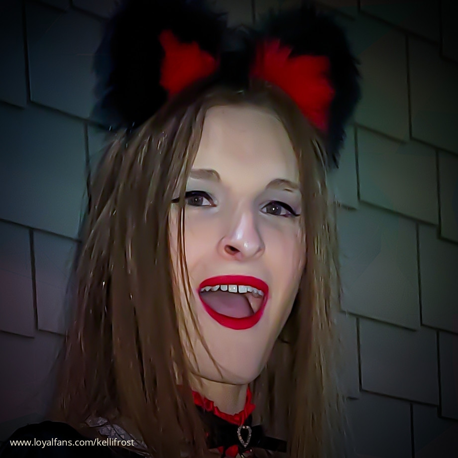 Kelli Frost’s Official Social Fan Page | LoyalFans