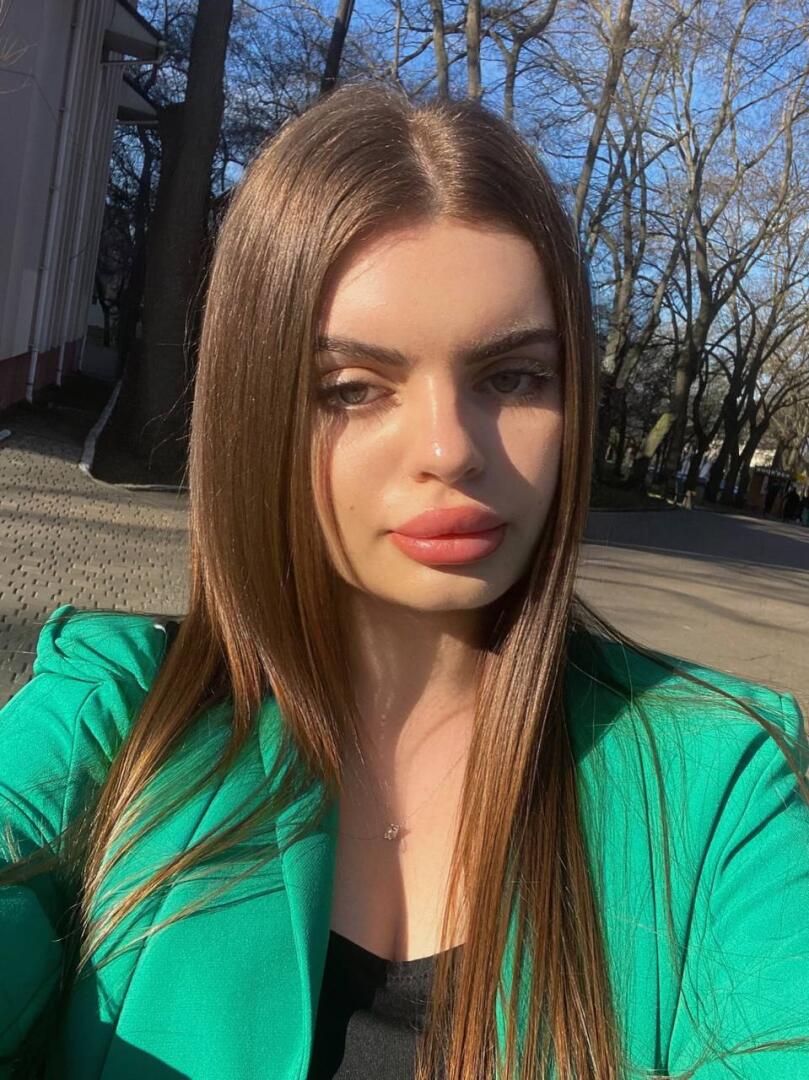 Emily Korelli’s Official Social Fan Page | LoyalFans