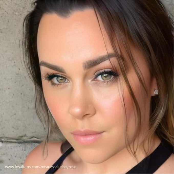 Mistress Chelsey Rose’s Official Social Fan Page | LoyalFans