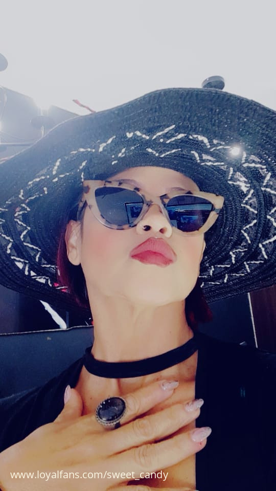 Sweettcandy’s Official Social Fan Page | LoyalFans