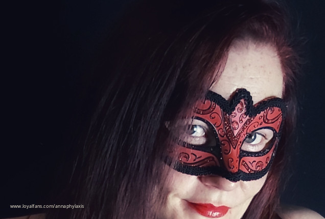 I've had enough of your noise - Miss Anna Phylaxis Official Photos ...