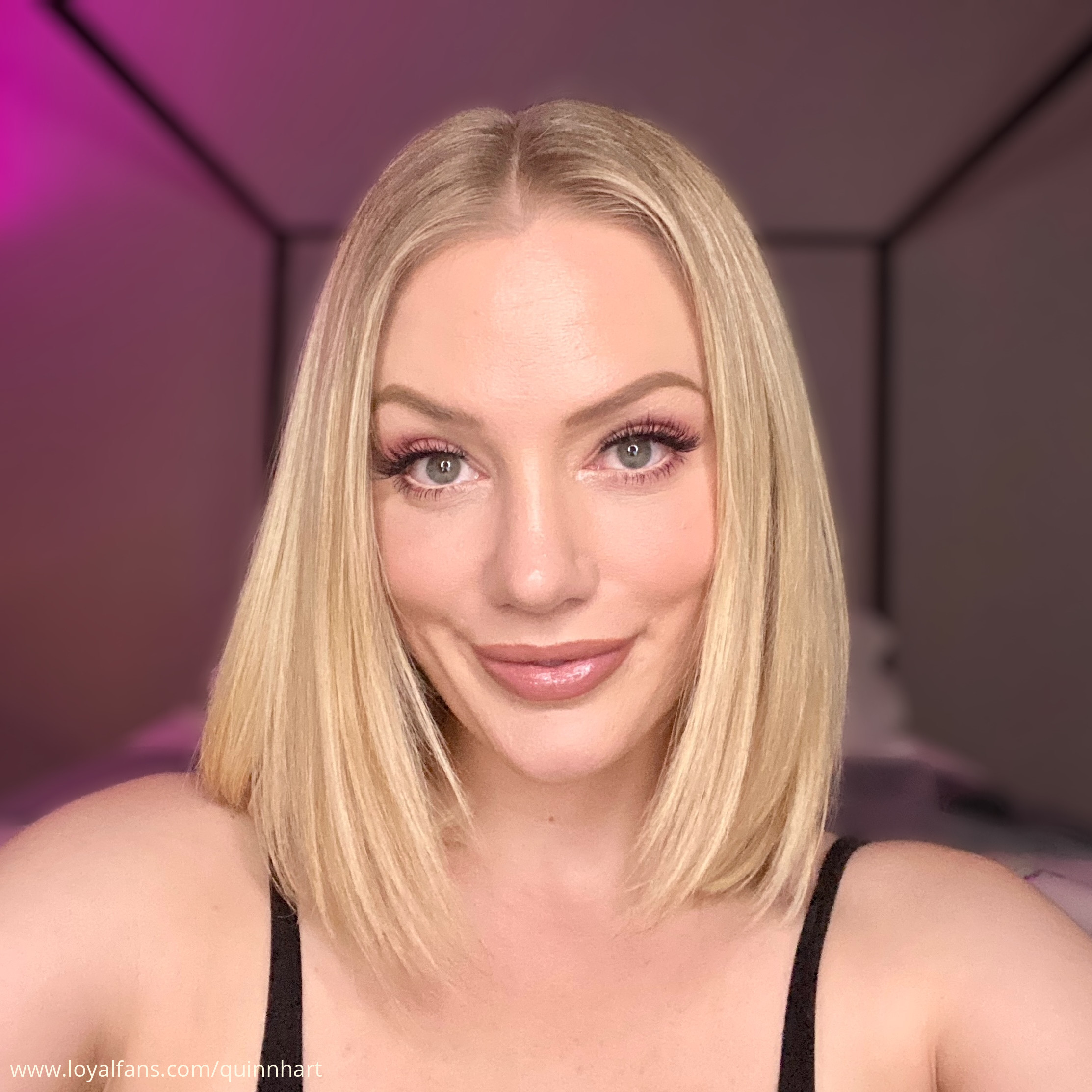 QuinnHart’s Official Social Fan Page | LoyalFans