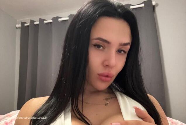 BOOB WORSHIP AND DEVOTION 🖤 - Goddess Busty Bri Official Profile | www.Loyalfans.com