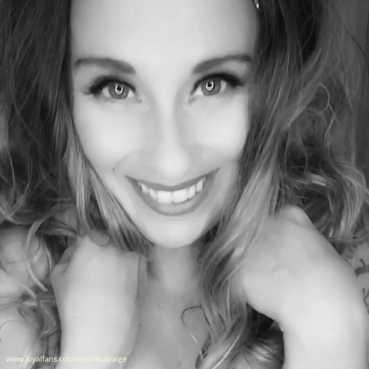 Veronica Paige’s Official Social Fan Page | LoyalFans