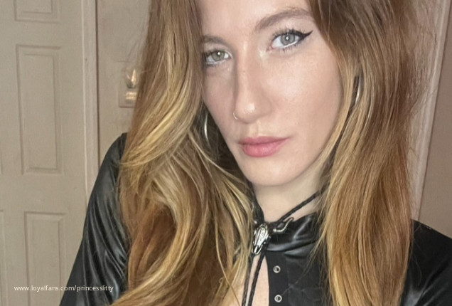 Do you all want me to do a Sunday worship stream?? - Littia Findom ...