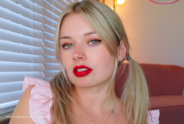 I heard you have a thing for bikini lines - Miss Ruby Grey Findom ...