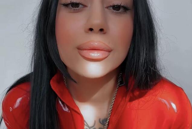 Make yourself useful for goddess - Goddess Pollyx Official Photos | www ...