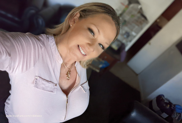 Got a new drivers license picture the other day... - Nikki Sexx Official Photos | LoyalFans