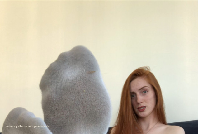 You’re Obsessed with Feet - Galactic Leeloo Official Profile | www ...