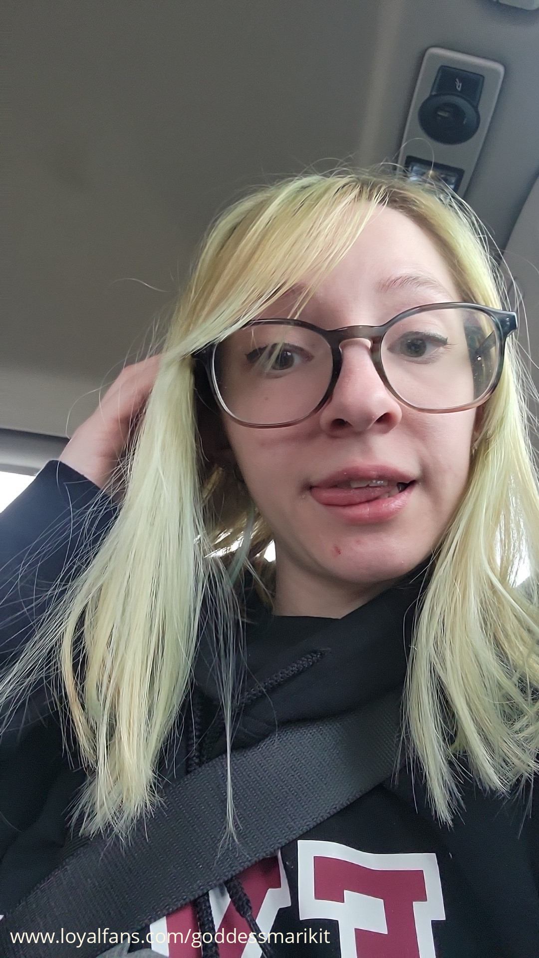 Goddess Mari kit's videos and clips | Official account | LoyalFans