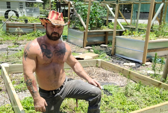 Garden video - SGT Miles Official Photos | LoyalFans