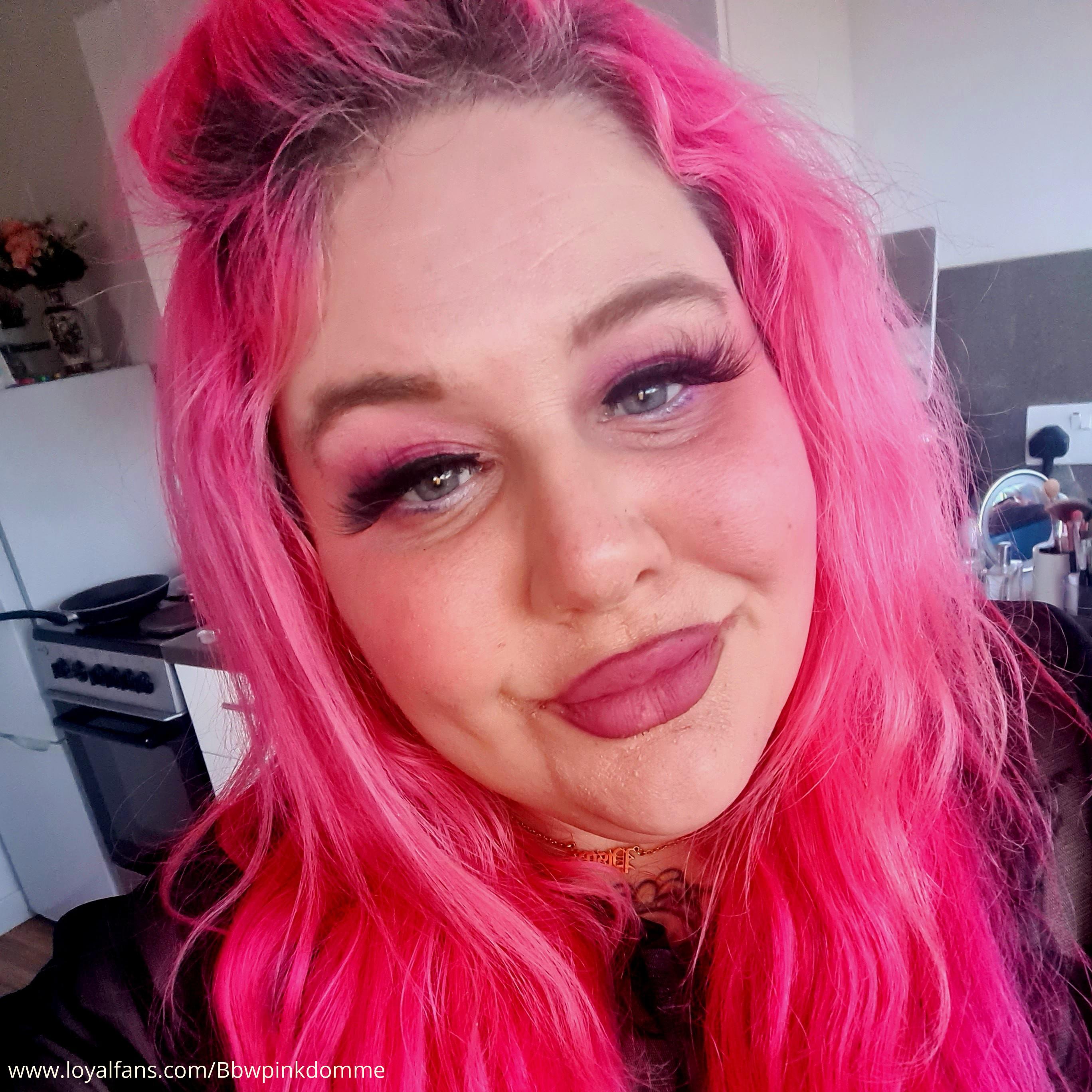 The Pink Domme ’s Official Social Fan Page | LoyalFans