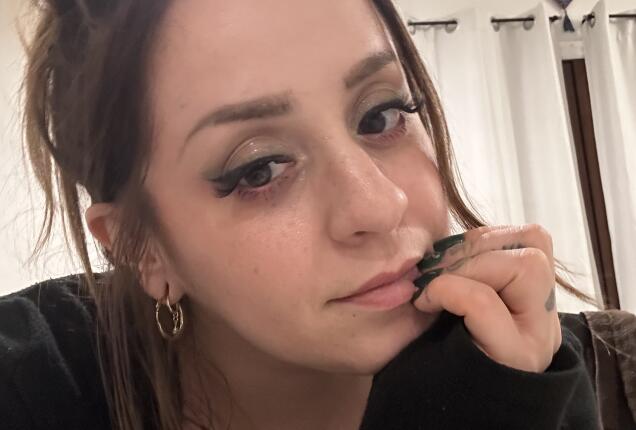 A Banana? No. A Gummy Worm? Maybe. - Kali M00n Official Photos | www ...