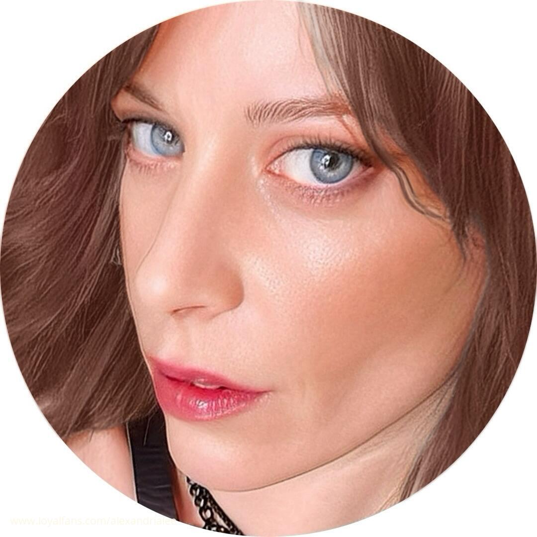 Alexandria Lee’s Official Social Fan Page | LoyalFans