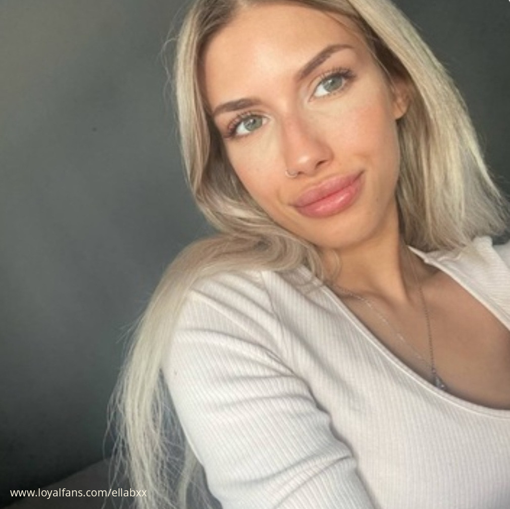 EllaB X x’s Official Social Fan Page | LoyalFans