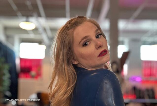 Session Snapshots - Lady Meredith Ohio FemDom Official Photos | LoyalFans