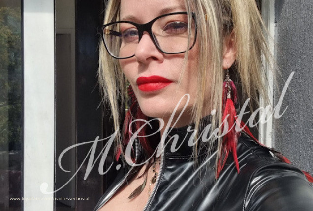 Have a nice day - Maitresse Christal Official Photos | www.Loyalfans.com