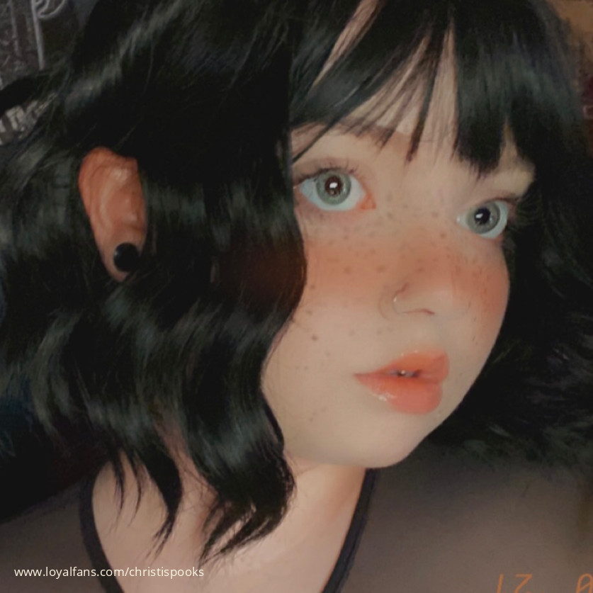 Christi Spooks’s Official Social Fan Page | LoyalFans