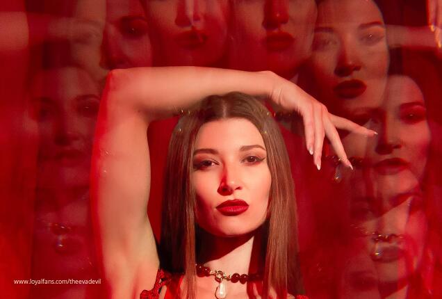 I’m such an angel - Eva de Vil Official Profile | LoyalFans