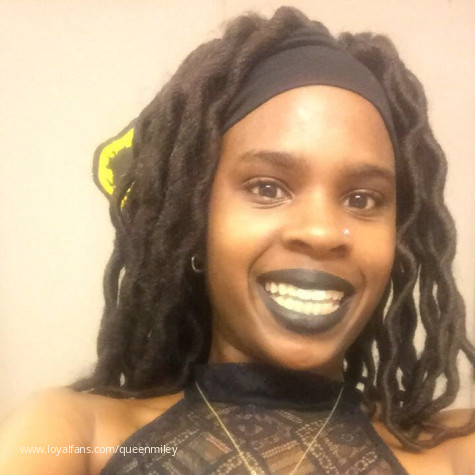 QueenMiley’s Official Social Fan Page | LoyalFans