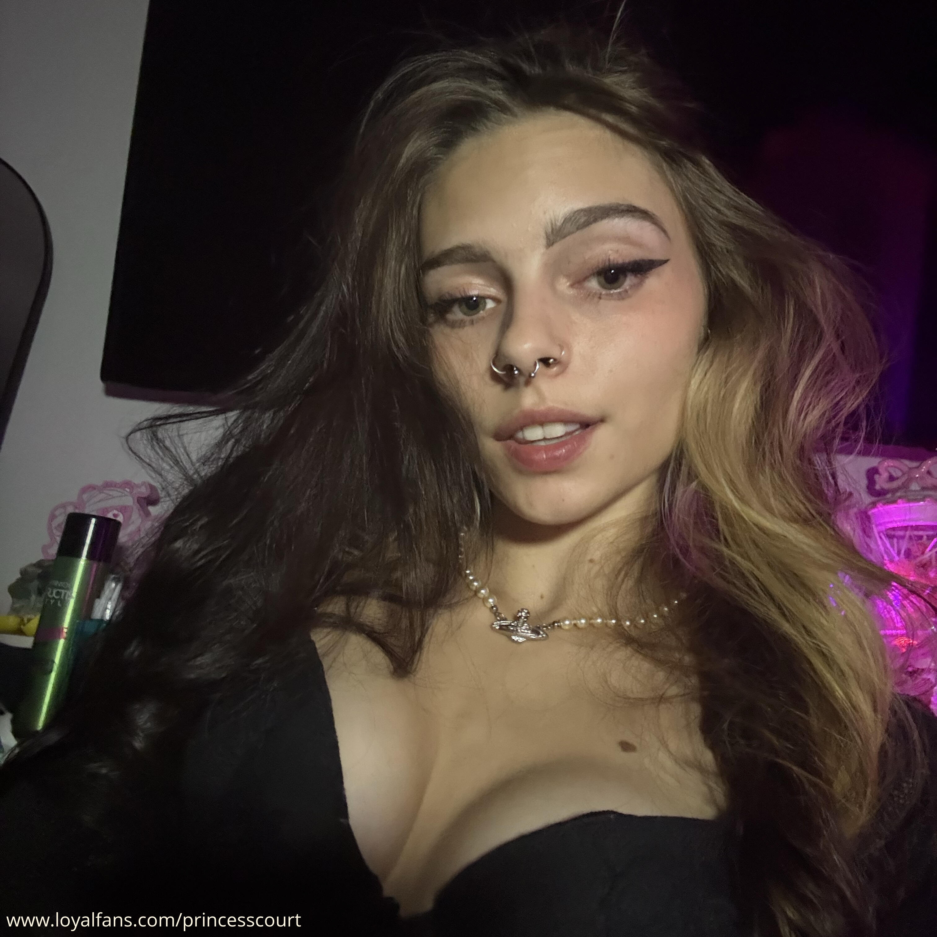 findom princess court’s Official Social Fan Page | LoyalFans