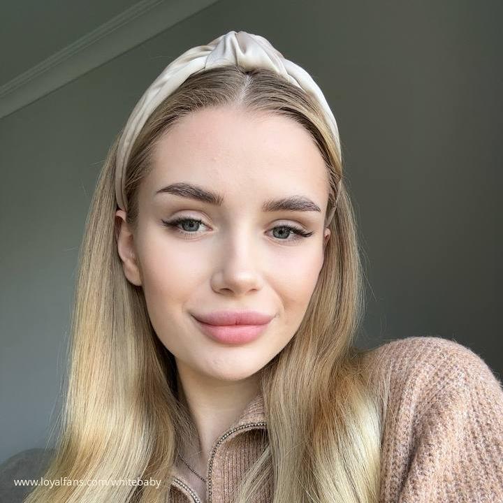 Femdom Mia’s Official Social Fan Page | LoyalFans