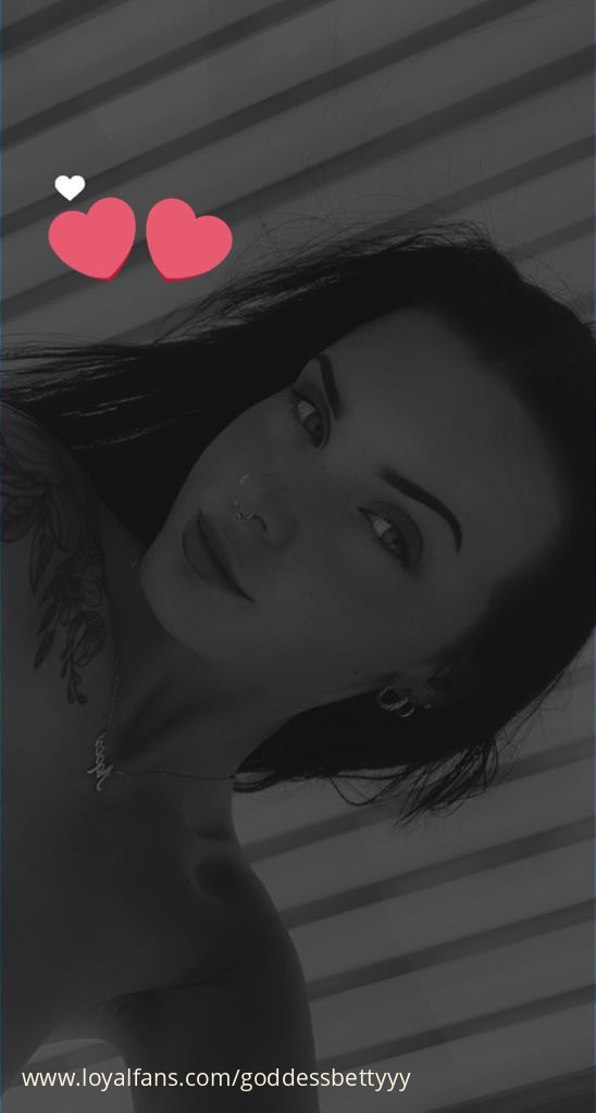 Goddess Betty’s Official Social Fan Page | LoyalFans