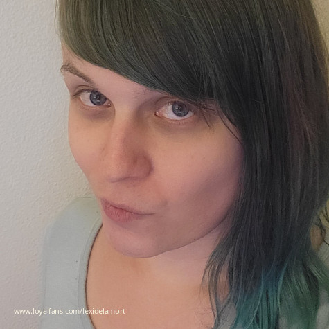 Lexi De La Mort’s Official Social Fan Page | LoyalFans