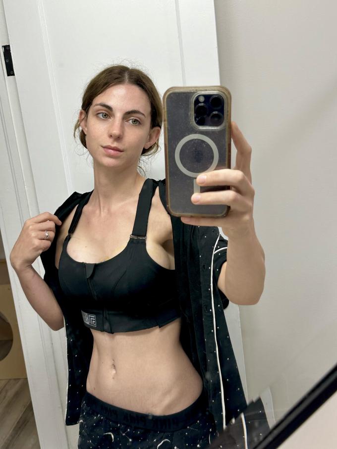 NEW BOOB REVEAL ! - Luna Benna Official Photos | www.Loyalfans.com