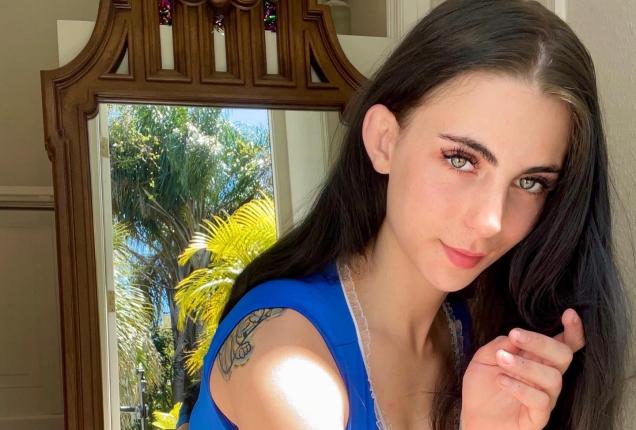 Your “lil” Cheerleader 📣💦 - Luna Benna Official Photos | www.Loyalfans.com