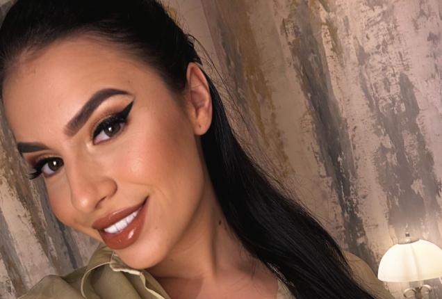 Strutting across your desires - Nathaniela Official Photos | www.Loyalfans.com