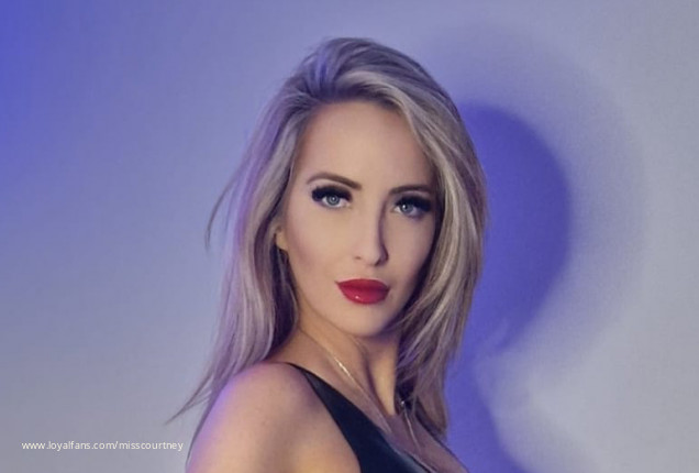 Do you like me shiny? - MissCourtney Official Photos | LoyalFans