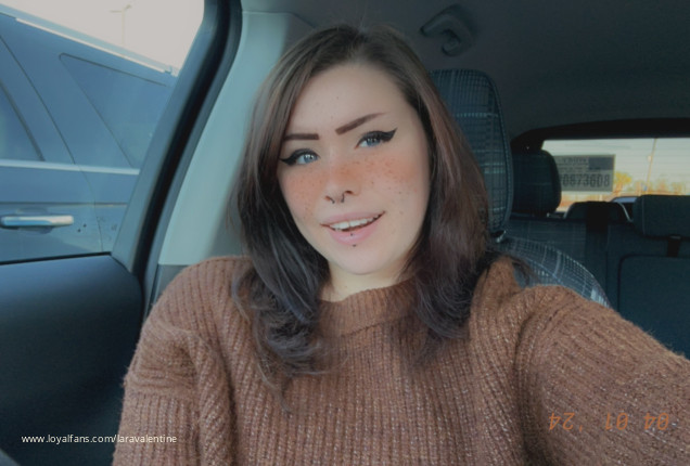 Going live with a special friend... - Lara Valentine Official Photos ...