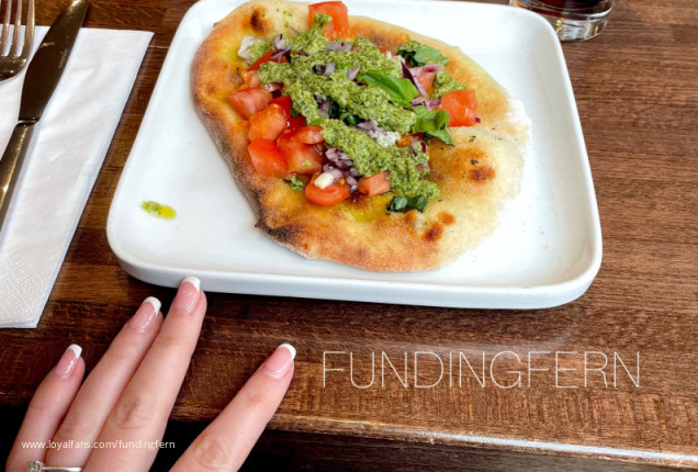 Queens breed Queens - Miss Fern Official Photos | www.Loyalfans.com