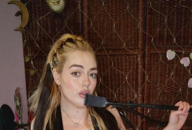 let's see how obedient you are 😈 - Femdom Goddess Sofie FETISH Official Photos | www.Loyalfans.com