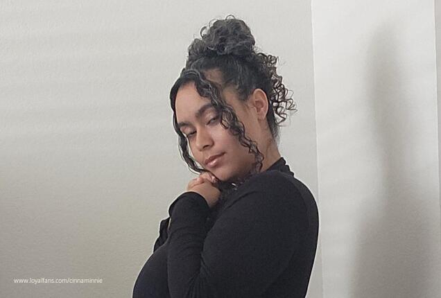 Succubus Cosplay - Cinnaminnie Official Profile | LoyalFans