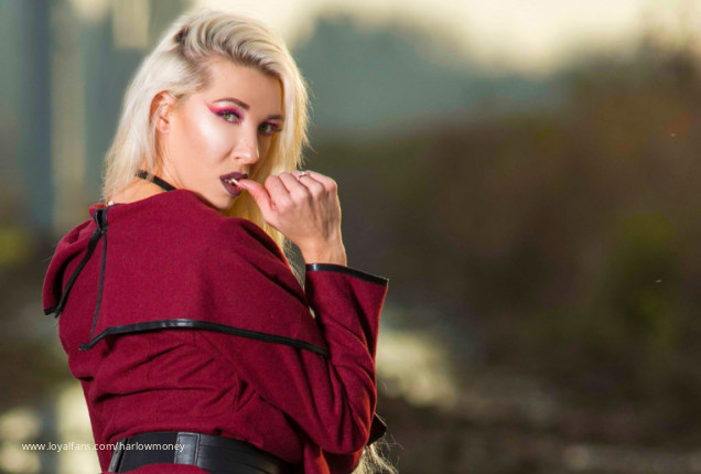 I am manifesting - Alchemistress Official Photos | www.Loyalfans.com