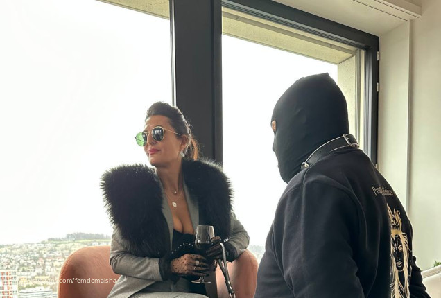 ⚜️⚜️ - Sultana Aisha Goddess of Aishism Official Photos | LoyalFans