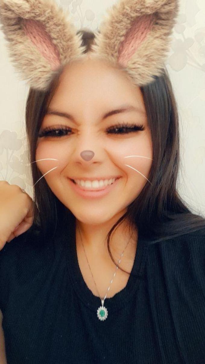 a bunny who wants to be given a carrot... ¿can you help me?🥕😏🔞 ...