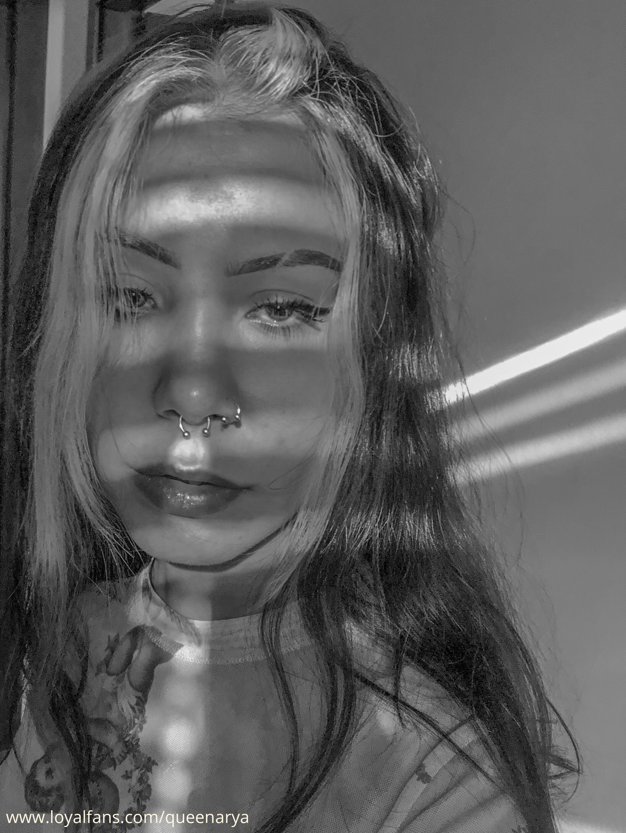 QueenArya’s Official Social Fan Page | LoyalFans