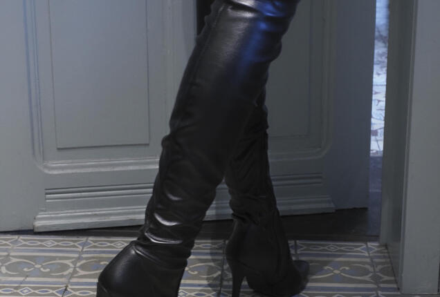 Opening doors.... - Mistress Suzanne Official Photos | LoyalFans